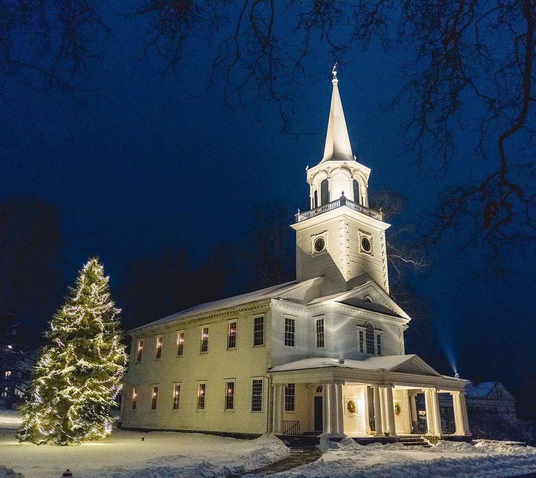 Music on the Green - Holiday Style! - Explore Washington CT